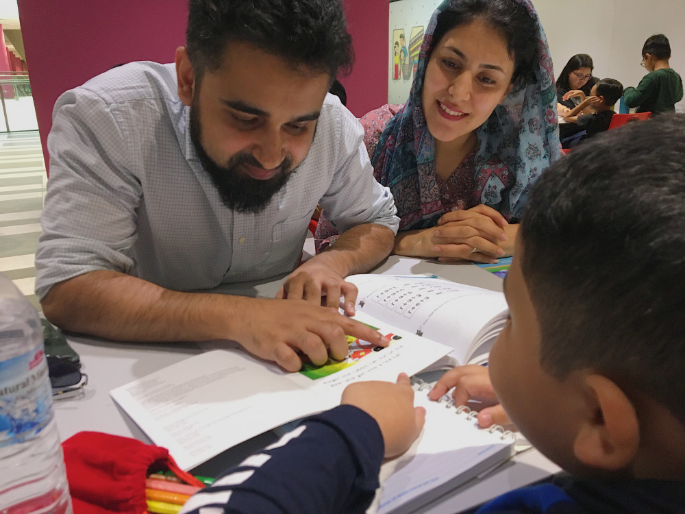 Volunteer to read with a child at Kerinchi Literacy Hub - Missions ...